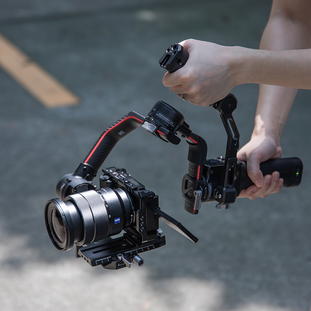 Camera Cage with Grip for Sony ZV-E10