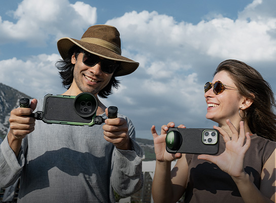 SmallRig: Camera Rigs | Tripods | Lighting | Accessories